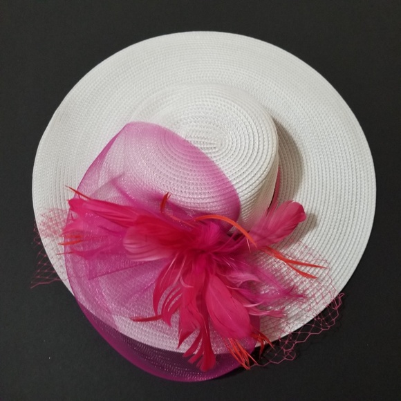 August Hats | Accessories | Nwot August Hats Womens Adjustable White ...